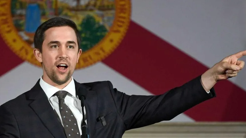 Provocative US thinker’s manifesto leads ‘New Right’ way | The ...